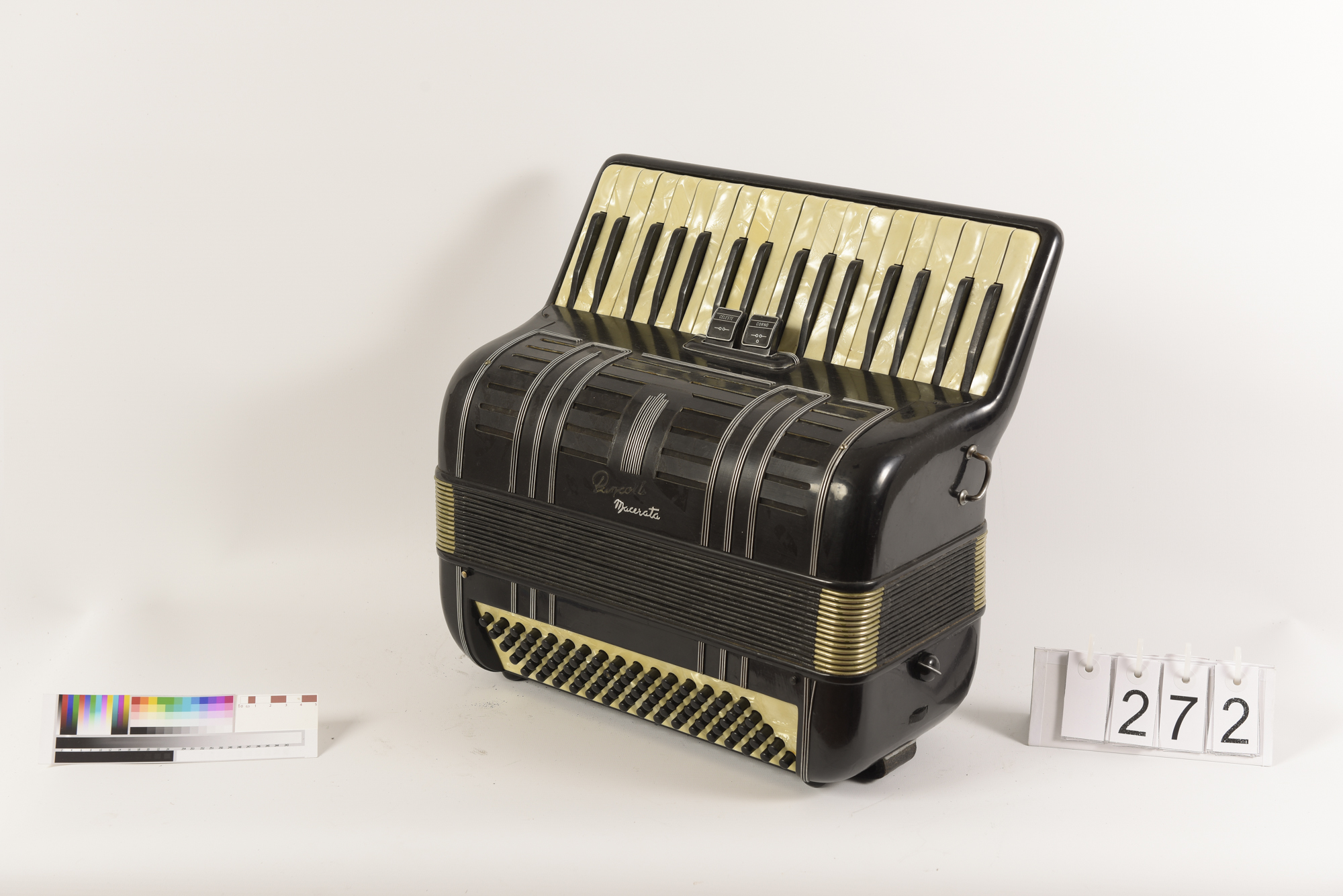 272 – CESARE PANCOTTI (MACERATA) – PIANO – Museo della Fisarmonica